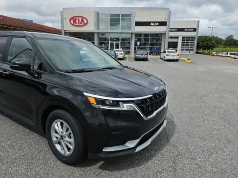 2024 Kia Carnival LX for sale in Perry, GA | VIN: KNDNB4H37R6444878