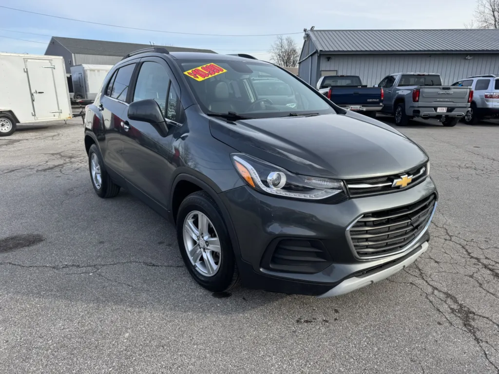 Used 2018 CHEVROLET TRAX 1LT for sale in Camby, IN at Mr. Care Auto ...