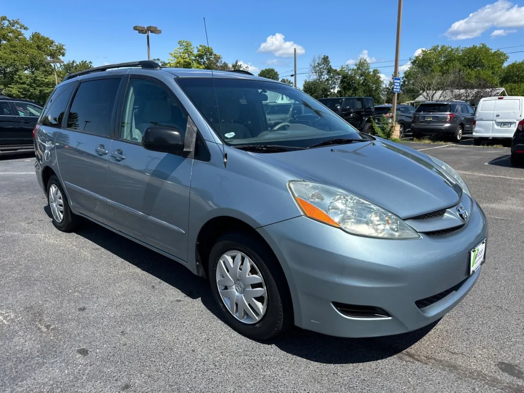 Used 2006 Toyota Sienna LE for sale in Berlin, NJ at Bridge Auto Group ...