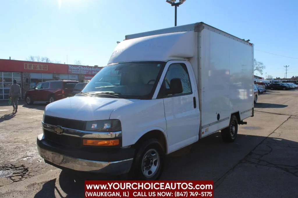 Used 2019 Chevrolet Express Commercial Cutaway 3500 2dr Commercial ...