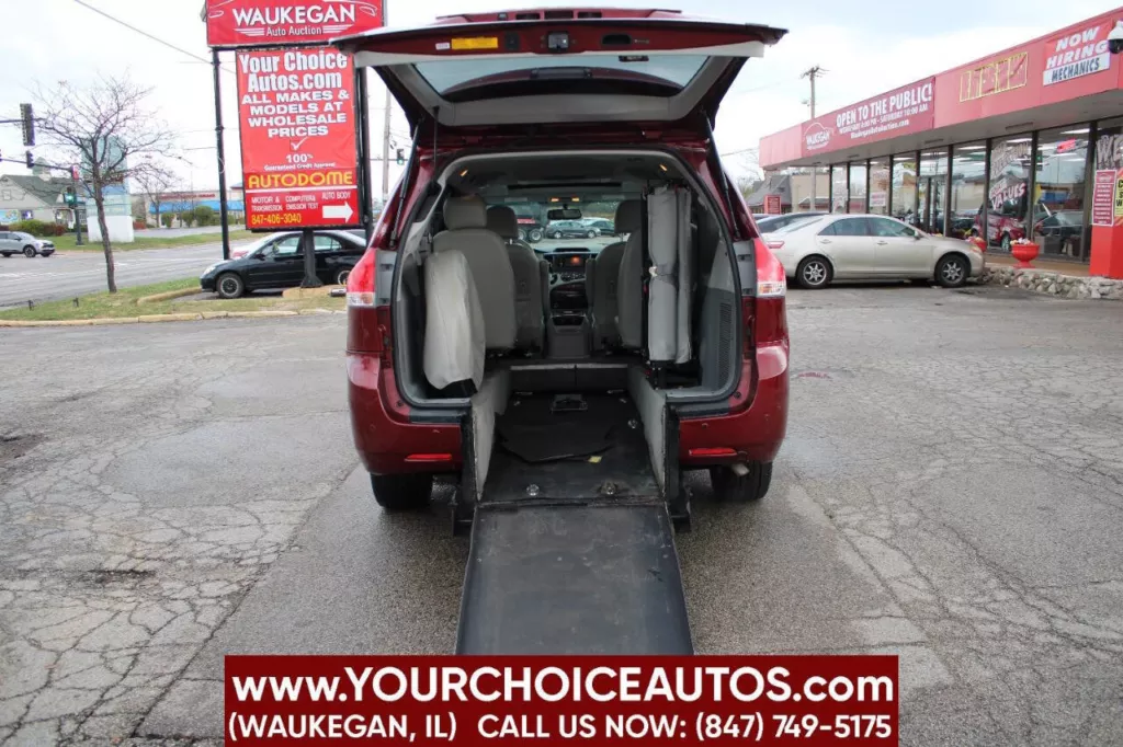 Used 2014 Toyota Sienna XLE 7 Passenger Auto Access Seat 4dr Mini Van ...