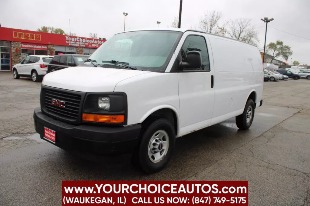 Used 2017 GMC Savana Cargo Van 3500 3dr Cargo Van for sale in Waukegan ...