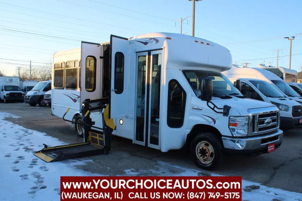 Used 2013 Ford Econoline Commercial Cutaway E 450 SD 2dr Commercial ...