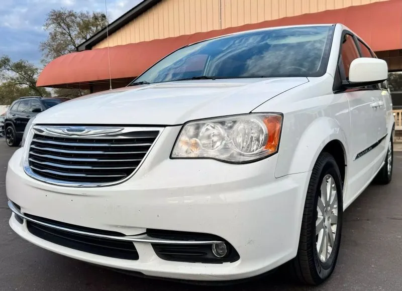Used 2014 Chrysler Town & Country Touring for sale in Indianapolis, IN ...