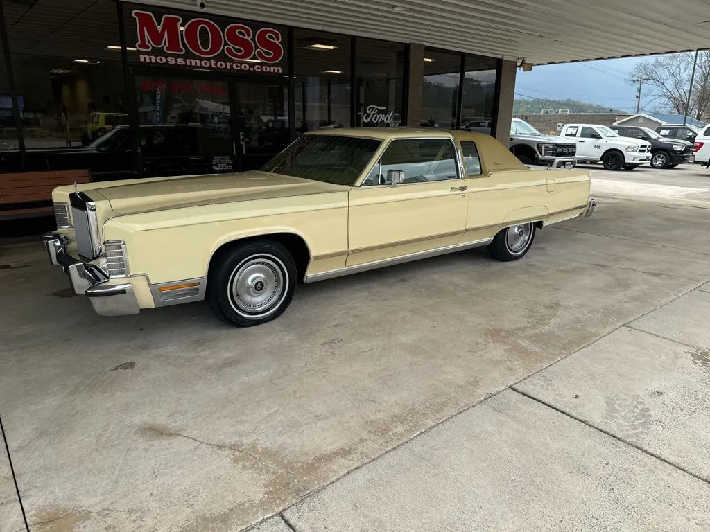 Used 1977 Lincoln Continental Town Coupe' for sale in South Pittsburg ...