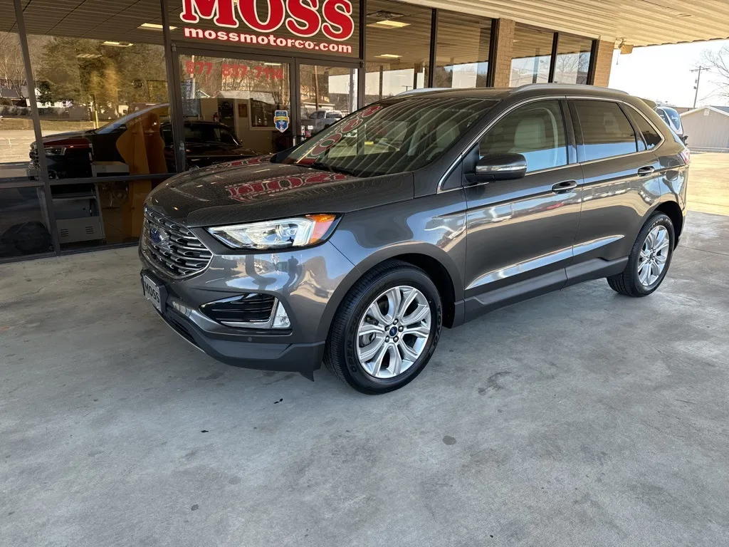 Used 2020 Ford Edge Titanium for sale in South Pittsburg, TN at Moss ...