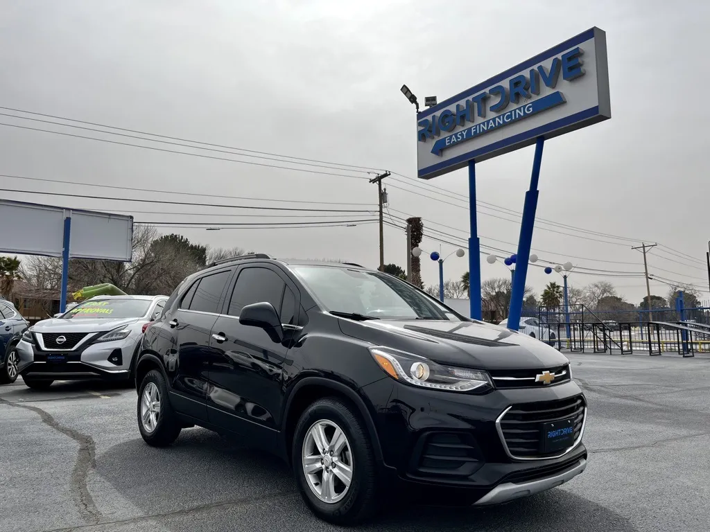 Used 2020 Chevrolet Trax LT for sale in El Paso, TX at RightDrive | VIN ...