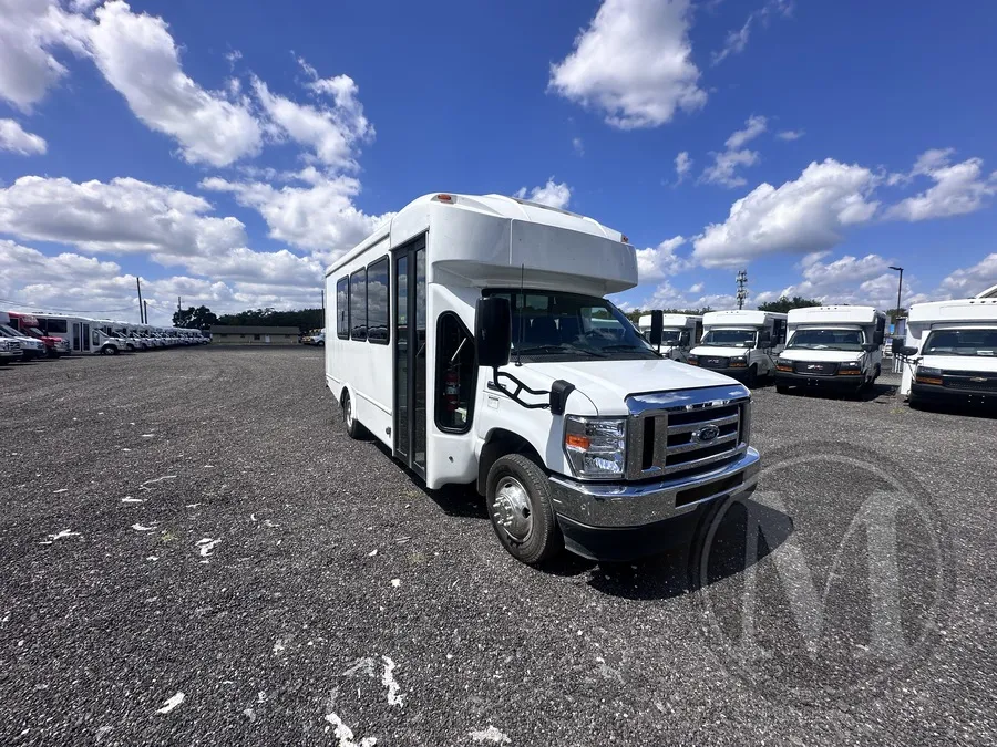 Used 2023 Glaval Universal for sale in Orlando, FL at Master's ...