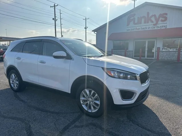 Used 2018 Kia Sorento LX for sale in Grove City, OH | VIN: 5XYPG4A39JG349440