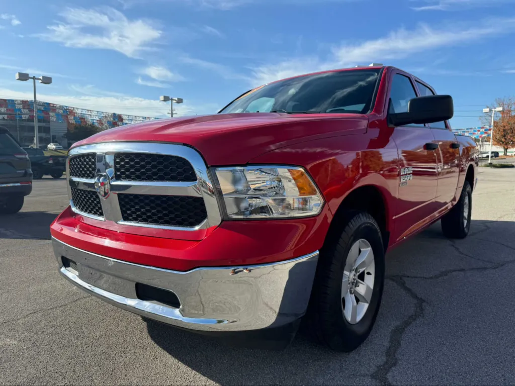 Used 2022 Ram 1500 Classic SLT 4x4 Crew Cab 57 Box for sale in ...