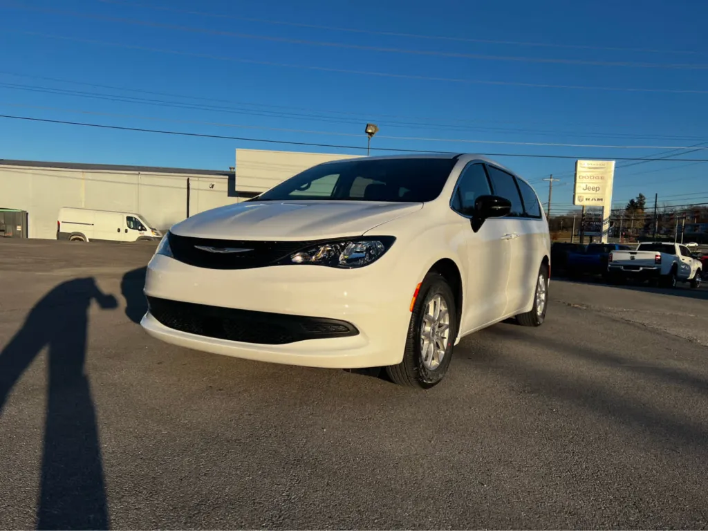 2025 Chrysler Voyager LX for sale in Morristown, TN at Farris Motor ...