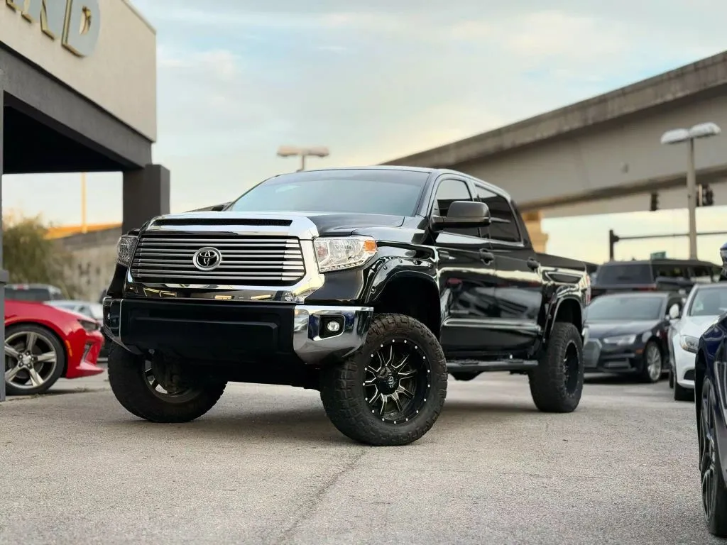 Used 2015 Toyota Tundra CrewMax SR5 Pickup 4D 5 1/2 ft for sale in Jacksonville, FL at Autoland ...