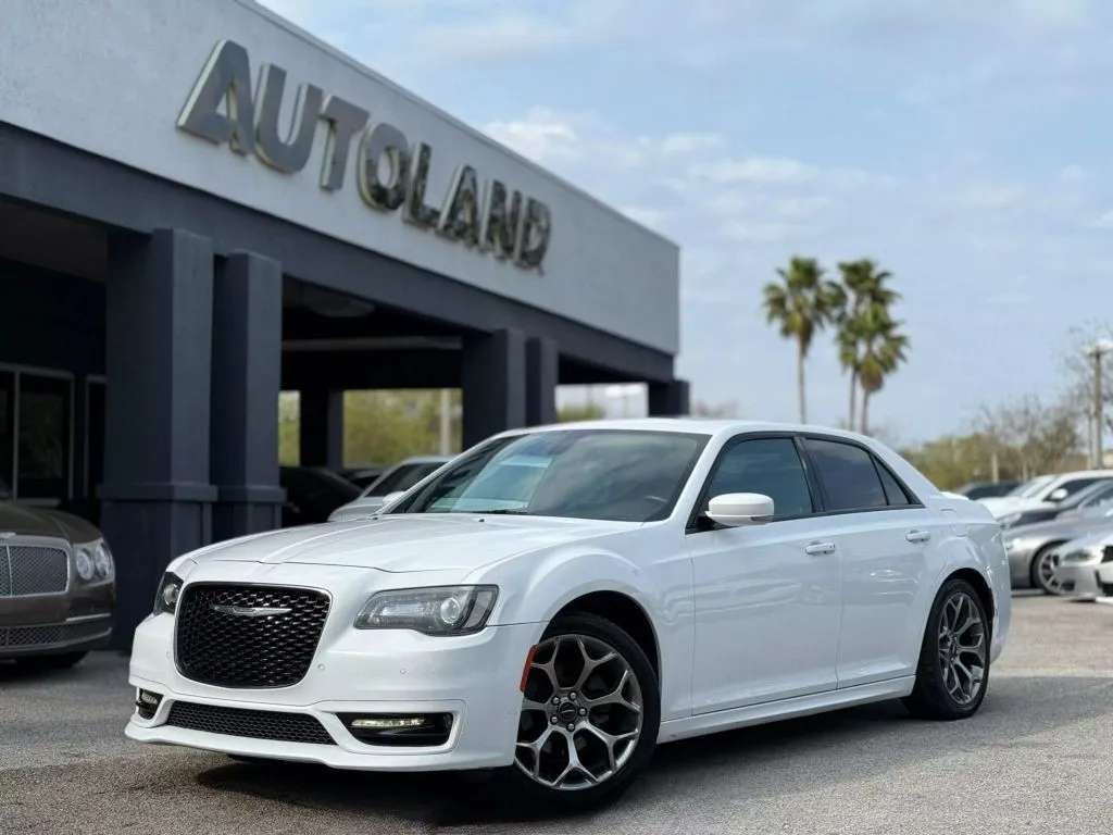 Used 2018 Chrysler 300 S Sedan 4D for sale in Jacksonville, FL at ...