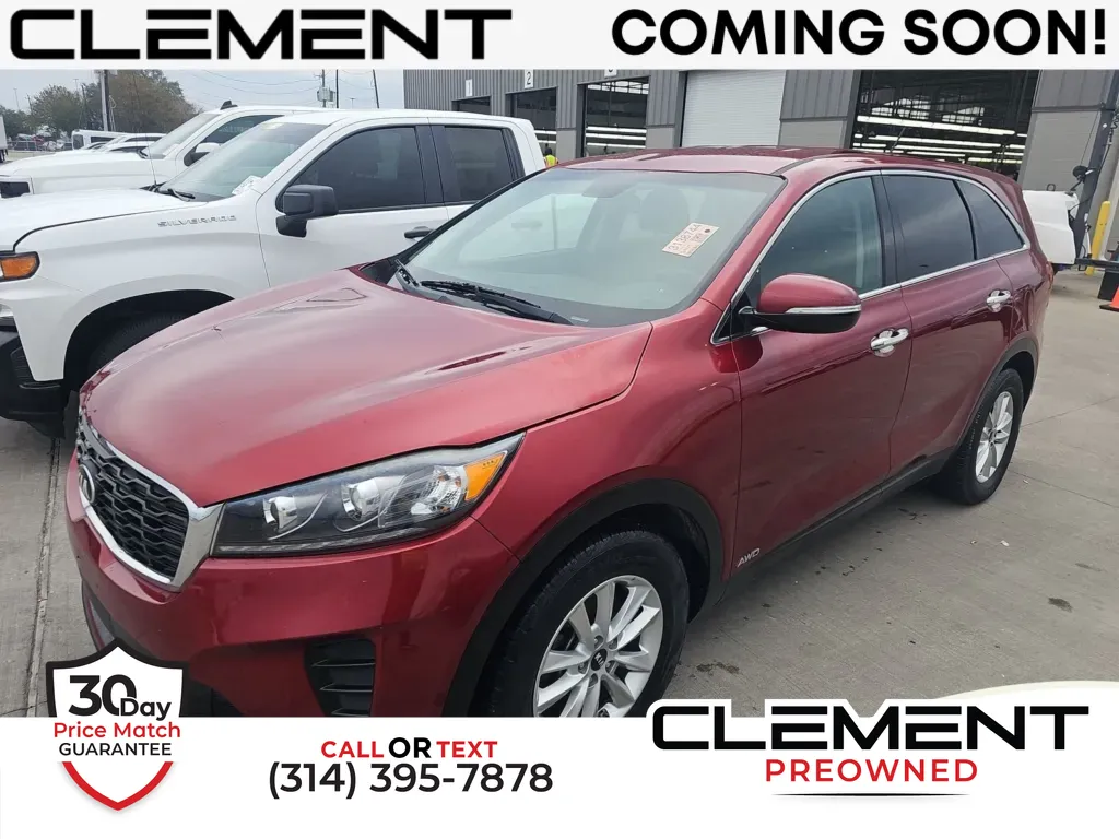 Used 2020 Kia Sorento LX for sale in Florissant, MO at Clement Pre-Owned | VIN: 5XYPGDA57LG612240