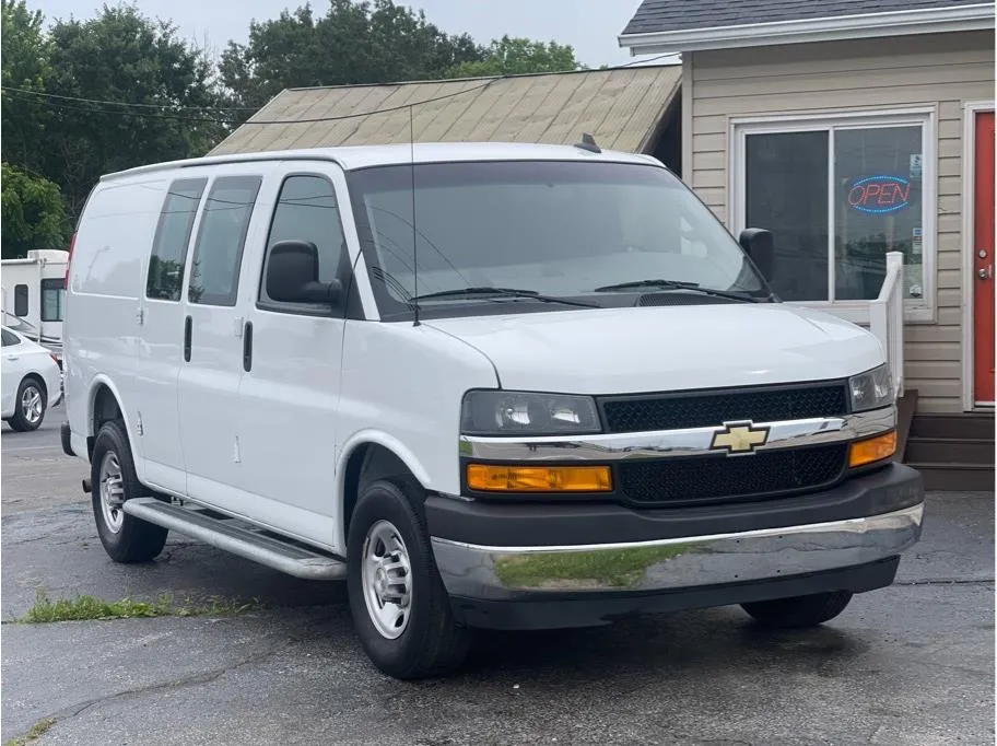 Used 2022 Chevrolet Express 2500 Cargo Regular Van 3D for sale in O ...