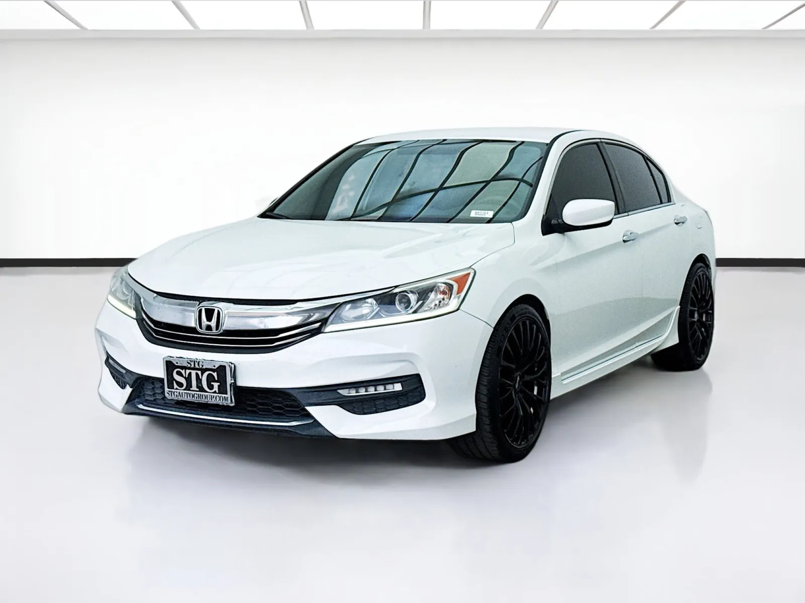 Used 2016 Honda Accord Sedan Sport for sale in Bellflower, CA at STG ...