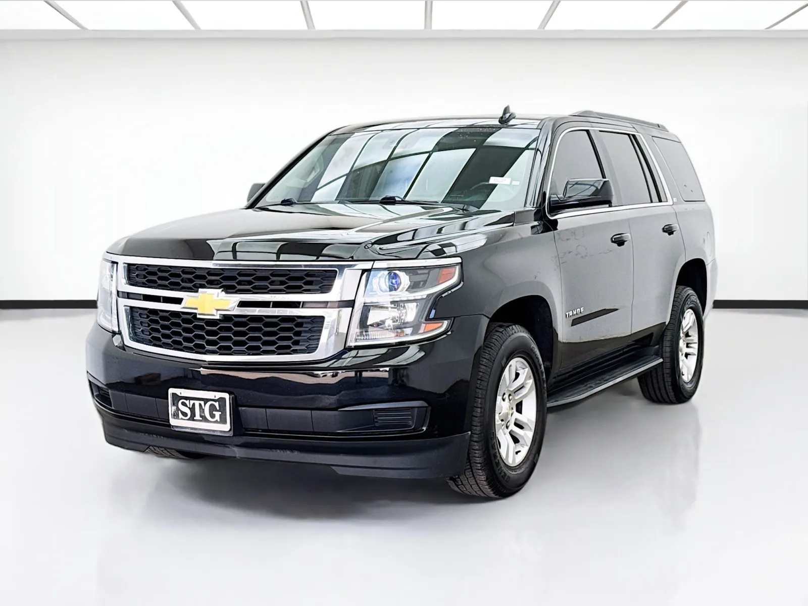 Used 2016 Chevrolet Tahoe LT for sale in Montclair, CA at KarGenie ...