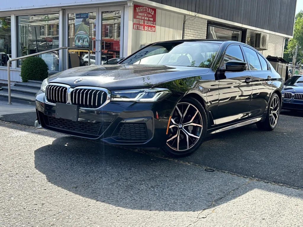 Used 2021 BMW 5 Series MSPT for sale in Great Neck, NY at Certified ...