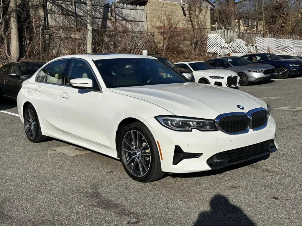 Used 2020 BMW 3 Series 330i xDrive for sale in Great Neck, NY at ...