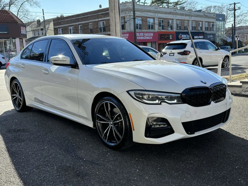 Used 2021 BMW 3 Series 330i xDrive (M-Sport) for sale in Great Neck, NY ...
