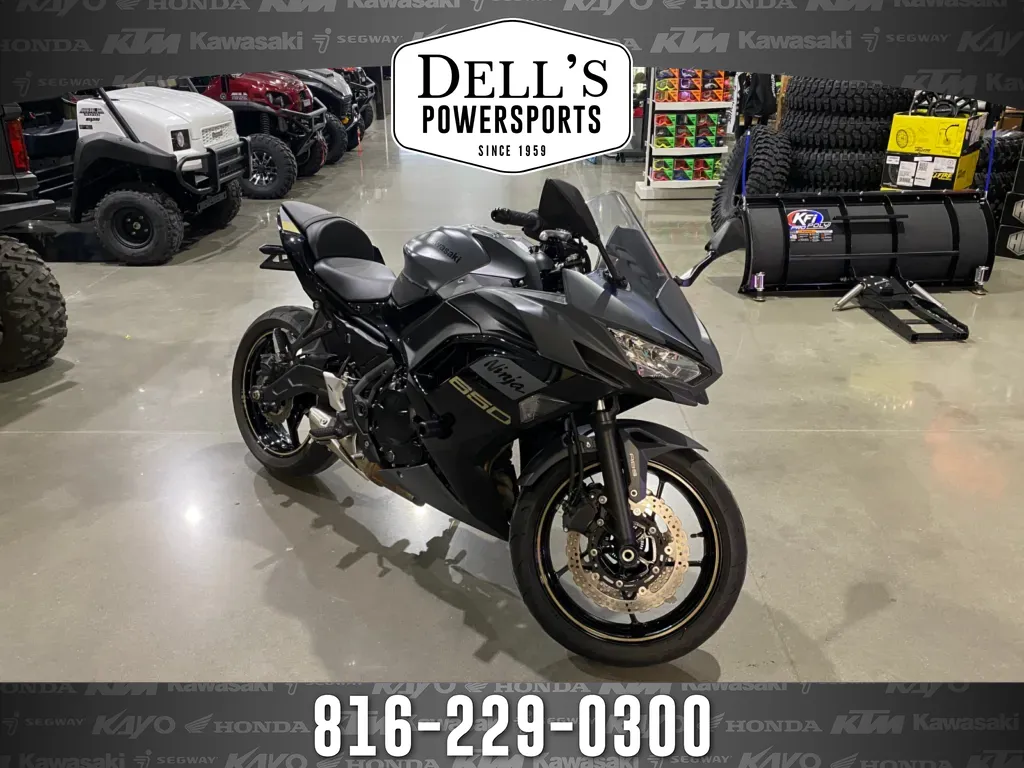 Used 2024 Kawasaki Ninja 650 ABS for sale in Grain Valley, MO at Dell's ...
