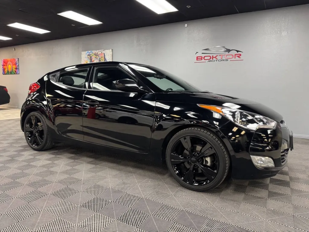 Used 2017 Hyundai Veloster Value Edition 3dr Coupe for sale in Las ...