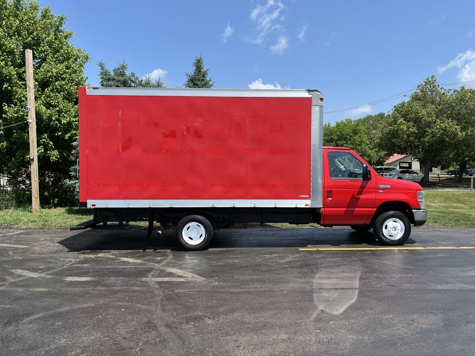 Used 2016 Ford E-350 16ft Box Truck for sale in Crystal Lake, IL at ...