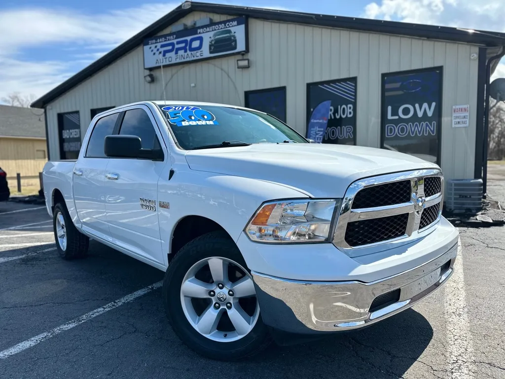 Used 2017 RAM 1500 SLT for sale in Crown Point, IN | VIN: 1C6RR7LT1HS753006