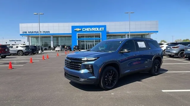 New 2025 Chevrolet Traverse LT | STK# D25082 | Jim Norton T-Town ...