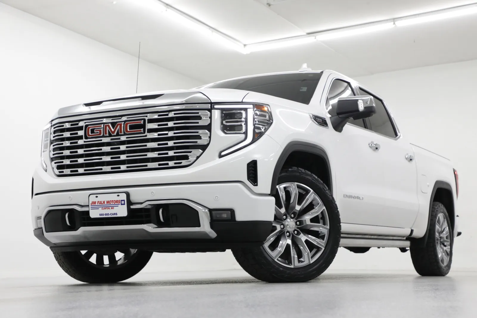 Used 2024 GMC Sierra 1500 Denali for sale in Clinton, MO at Jim Falk ...