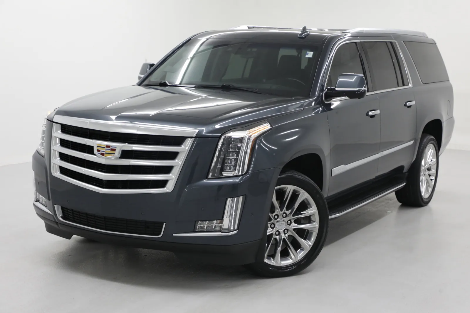 Used 2020 Cadillac Escalade ESV Luxury for sale in Clinton, MO at Jim ...