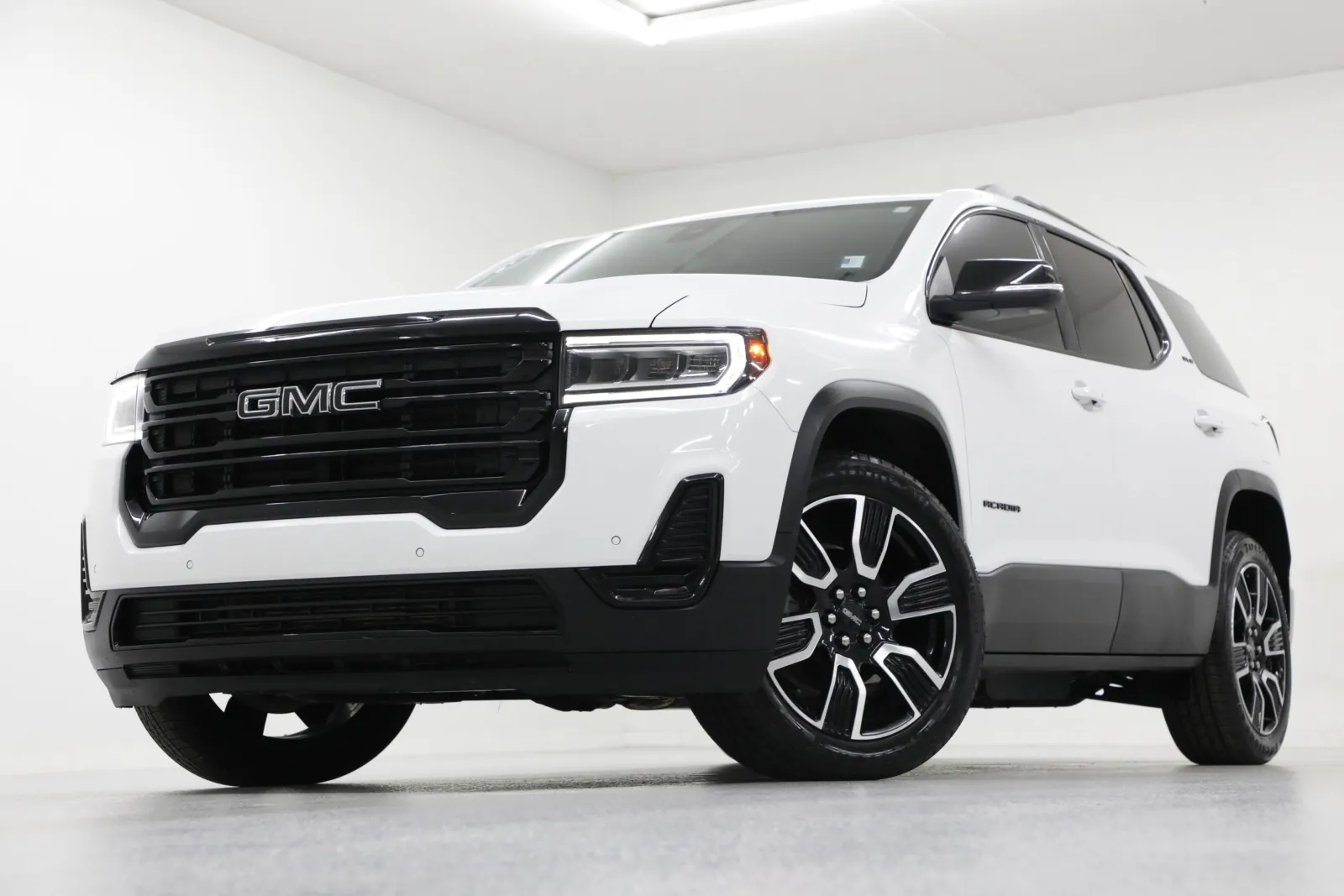Used 2021 GMC Acadia SLE for sale in Clinton, MO at Jim Falk Motors ...