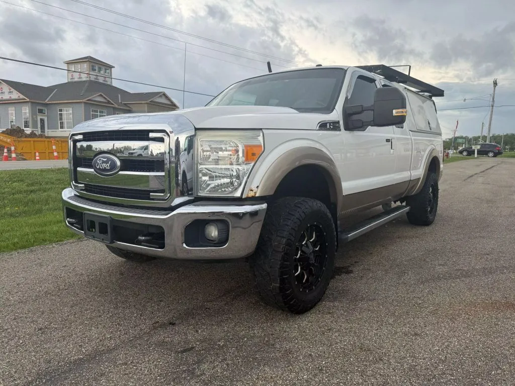 Used 2011 Ford F250 Super Duty Super Cab Lariat Pickup 4D 8 ft for sale ...